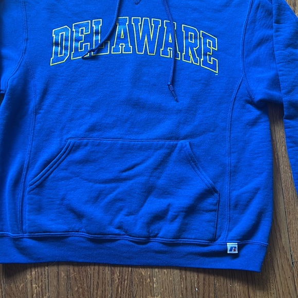 Russell Athletic | Tops | University Of Delaware Hoodie Medium | Poshmark